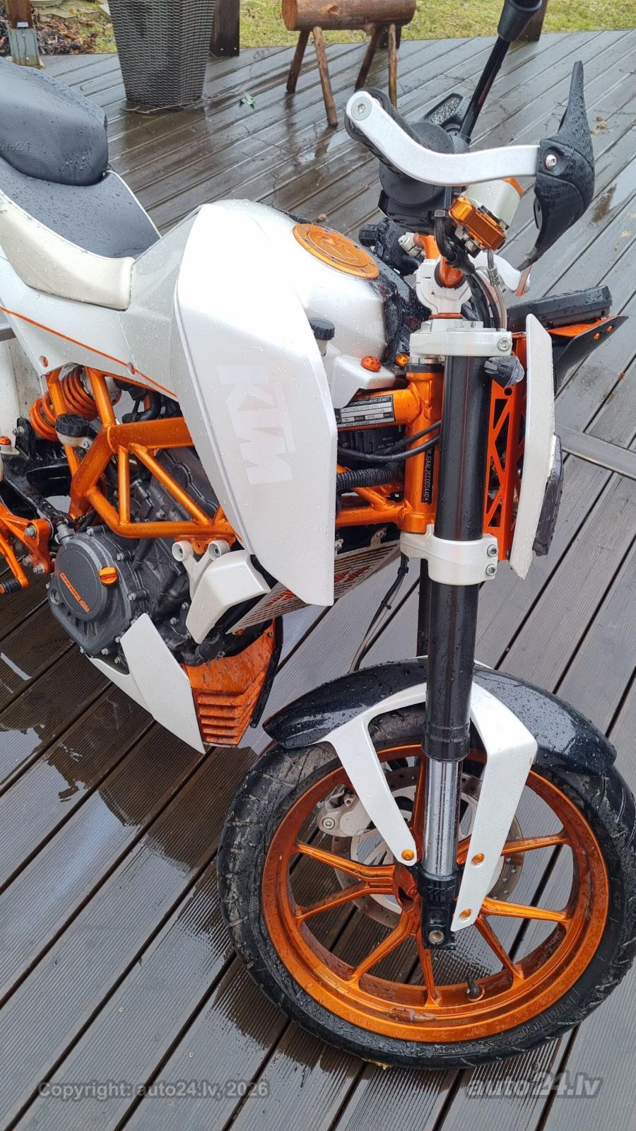 KTM Duke 125 2012 Tallina, ar dzinēja tilpumu 0.13 L un nobraukumu 0 tūkst. km par 2500 €, foto 4 vietnē AUTOMOTO.COM.LV