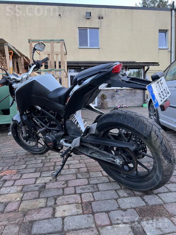 KTM Duke 125 2014 Rīga, ar dzinēja tilpumu 0.13 L un nobraukumu 0 tūkst. km par 1240 €, foto 3 vietnē AUTOMOTO.COM.LV