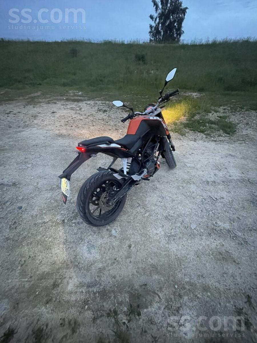 KTM Duke 125 2014 in Riga, with an engine capacity of 0.13 L and mileage of 0 thousand km for 2200 €, photo 4 on AUTOMOTO.COM.LV