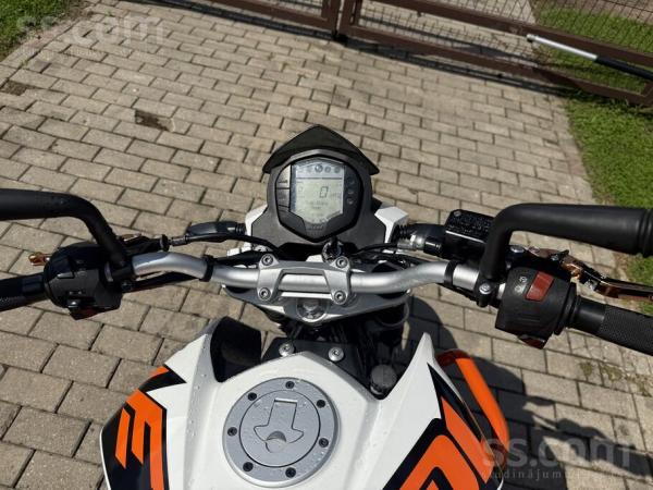 KTM Duke 125 2015 Rīga, ar dzinēja tilpumu 0.13 L un nobraukumu 0 tūkst. km par 2450 €, foto 5 vietnē AUTOMOTO.COM.LV