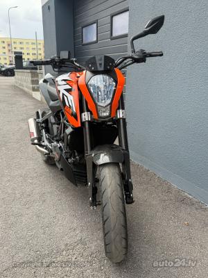 КТМ Duke 125 2016 в Пярну, объемом двигателя 0.00 л и пробегом 28 тыс. км за 1850 €, фото 3 на AUTOMOTO.COM.LV