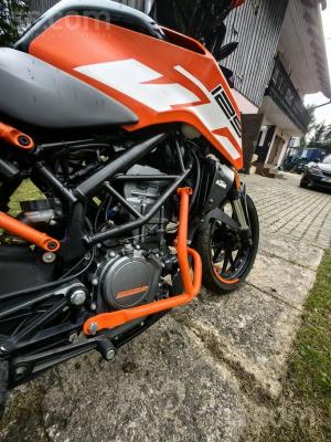 KTM Duke 125 2017 Cēsis, ar dzinēja tilpumu 0.13 L un nobraukumu 0 tūkst. km par 3450 €, foto 4 vietnē AUTOMOTO.COM.LV