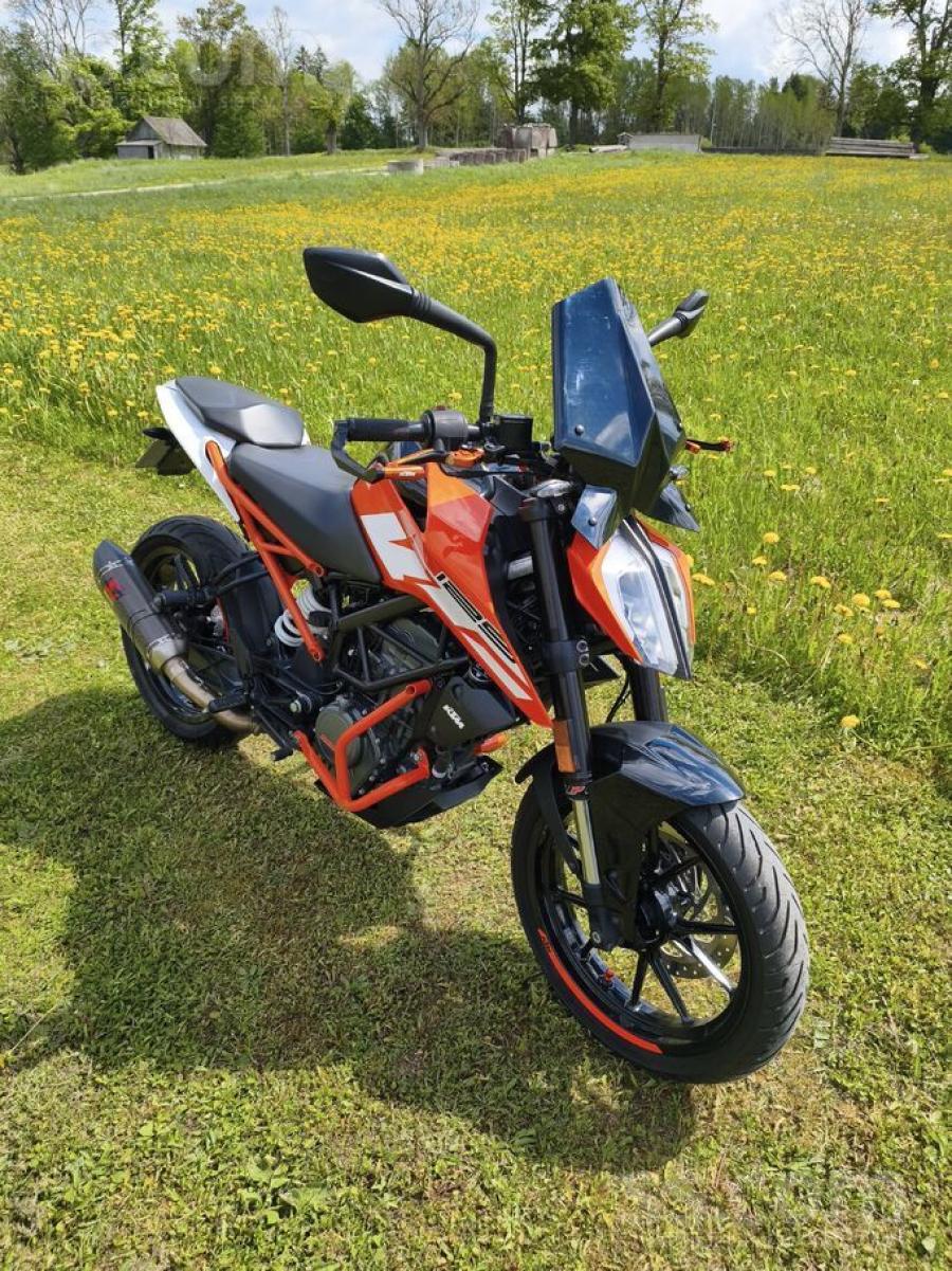КТМ Duke 125 2017 в Цесис, объемом двигателя 0.13 л и пробегом 0 тыс. км за 2800 €, фото 1 на AUTOMOTO.COM.LV