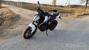 КТМ Duke 125 2017 в Мадона, объемом двигателя 0.13 л и пробегом 0 тыс. км за 2700 €, фото 5 на AUTOMOTO.COM.LV