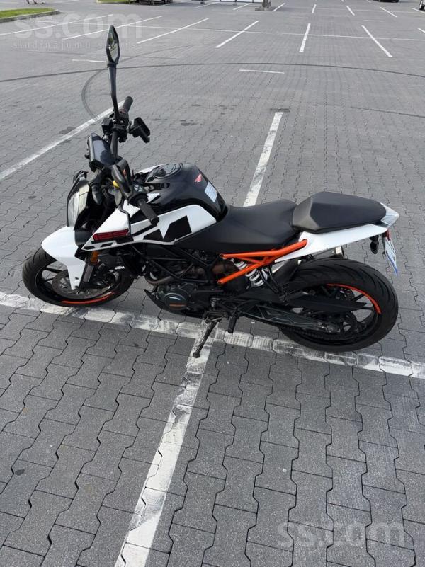 КТМ Duke 125 2017 в Рига, объемом двигателя 0.13 л и пробегом 0 тыс. км за 2800 €, фото 3 на AUTOMOTO.COM.LV