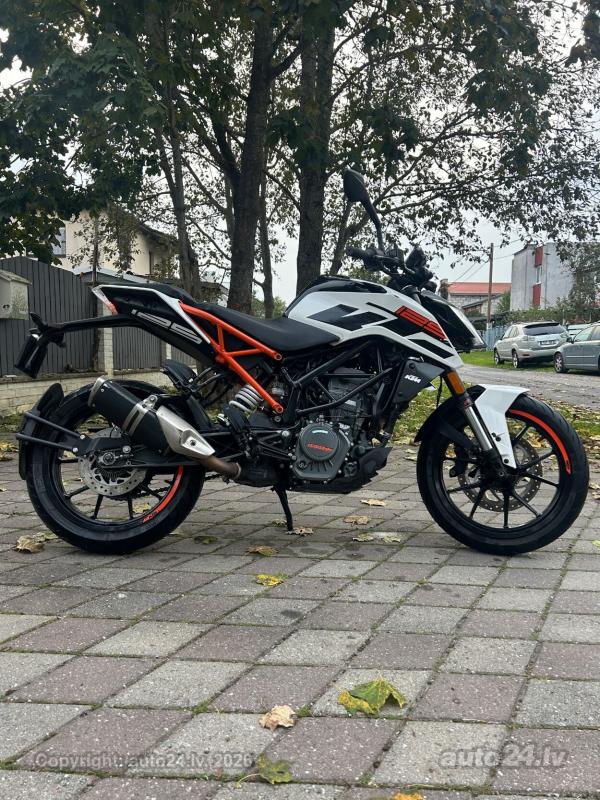 KTM Duke 125 2019 in Tallinn, with an engine capacity of 0.13 L and mileage of 36 thousand km for 3200 €, photo 4 on AUTOMOTO.COM.LV