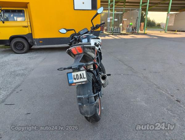 KTM Duke 125 2019 in Tallinn, with an engine capacity of 0.13 L and mileage of 38 thousand km for 2600 €, photo 4 on AUTOMOTO.COM.LV