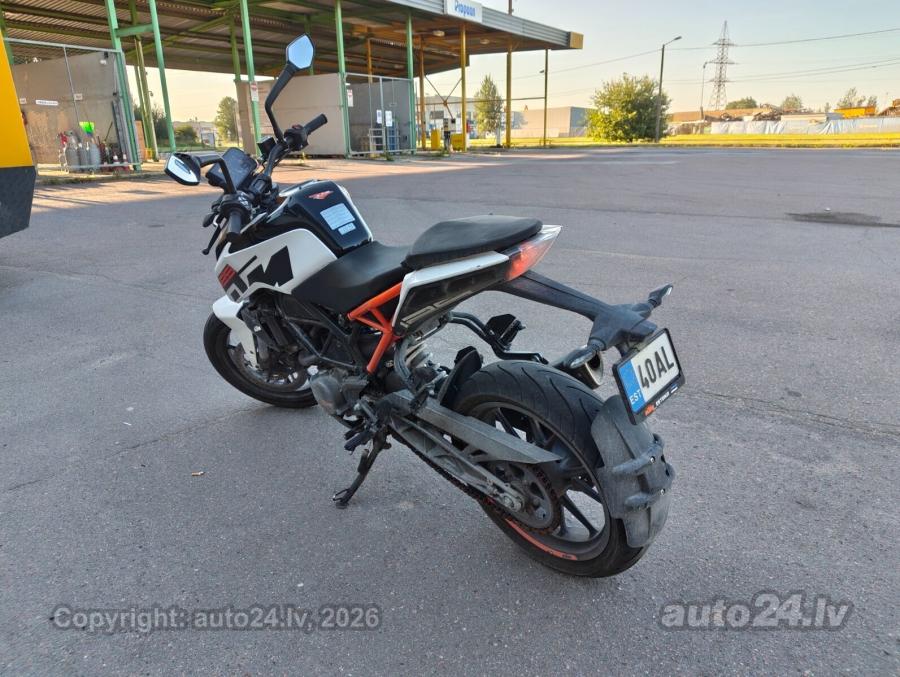KTM Duke 125 2019 in Tallinn, with an engine capacity of 0.13 L and mileage of 38 thousand km for 2600 €, photo 6 on AUTOMOTO.COM.LV