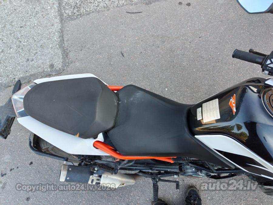 KTM Duke 125 2019 in Tallinn, with an engine capacity of 0.13 L and mileage of 38 thousand km for 2600 €, photo 12 on AUTOMOTO.COM.LV