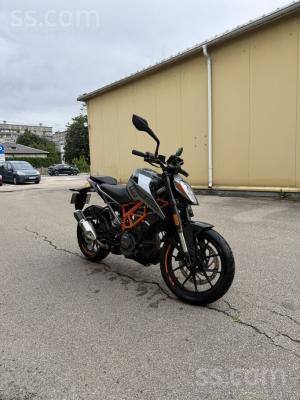 KTM Duke 125 2022 in Riga, with an engine capacity of 0.13 L and mileage of 0 thousand km for 3500 €, photo 3 on AUTOMOTO.COM.LV