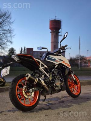 KTM Duke 125 2023 Limbaži, ar dzinēja tilpumu 0.13 L un nobraukumu 0 tūkst. km par 3150 €, foto 3 vietnē AUTOMOTO.COM.LV