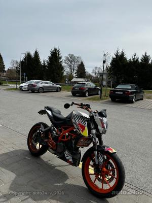 Orange KTM Duke 125 2013 in Tallinn, with an engine capacity of 0.13 L and mileage of 40 thousand km for 1650 €, photo  on AUTOMOTO.COM.LV