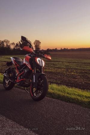 Orange KTM Duke 125 2017 in Viljandi, with an engine capacity of 0.13 L and mileage of 35 thousand km for 2900 €, photo  on AUTOMOTO.COM.LV