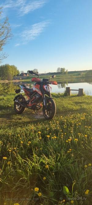Orange KTM Duke 125 2017 in Viljandi, with an engine capacity of 0.13 L and mileage of 35 thousand km for 2900 €, photo 3 on AUTOMOTO.COM.LV