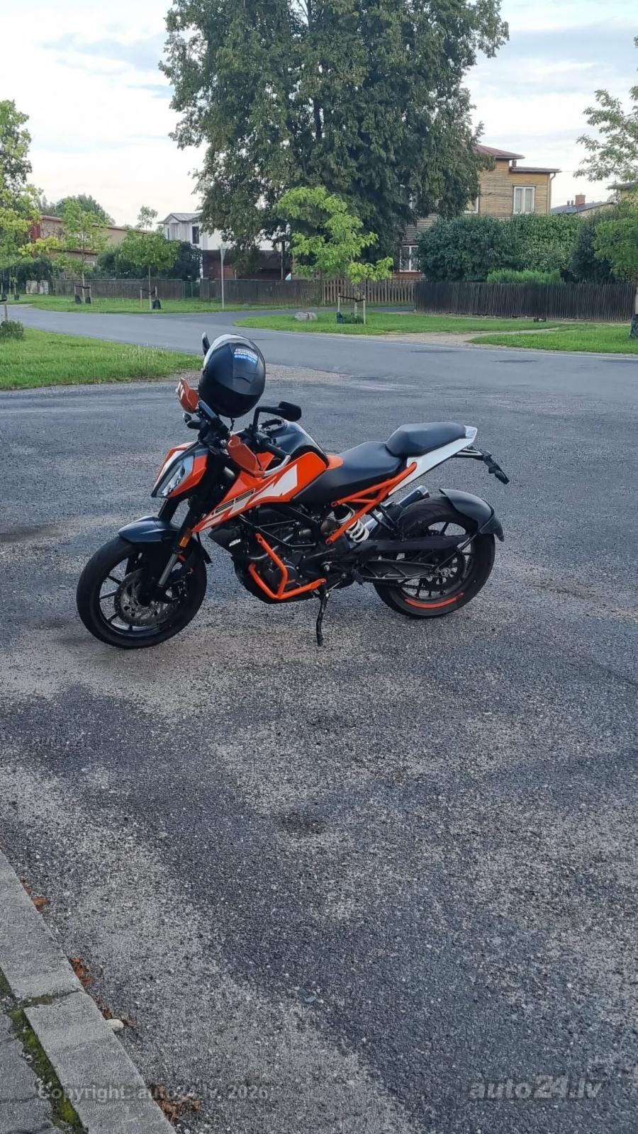 Orange KTM Duke 125 2017 in Viljandi, with an engine capacity of 0.13 L and mileage of 35 thousand km for 2900 €, photo 5 on AUTOMOTO.COM.LV