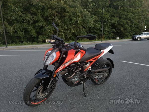 Oranžs KTM Duke 125 2017 Tallina, ar dzinēja tilpumu 0.13 L un nobraukumu 23 tūkst. km par 2490 €, foto 1 vietnē AUTOMOTO.COM.LV