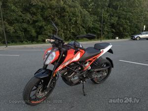 Оранжевый КТМ Duke 125 2017 в Таллин, объемом двигателя 0.13 л и пробегом 23 тыс. км за 2490 €, фото  на AUTOMOTO.COM.LV