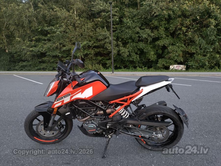 Оранжевый КТМ Duke 125 2017 в Таллин, объемом двигателя 0.13 л и пробегом 23 тыс. км за 2490 €, фото 3 на AUTOMOTO.COM.LV