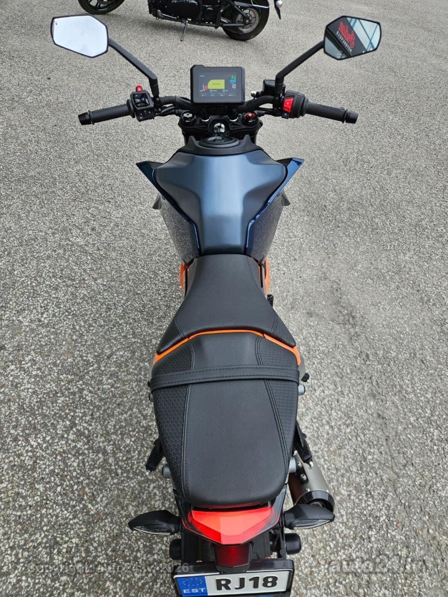 Blue KTM Duke 390 2025 in Tallinn, with an engine capacity of 0.40 L and mileage of 496 thousand km for 4900 €, photo 11 on AUTOMOTO.COM.LV