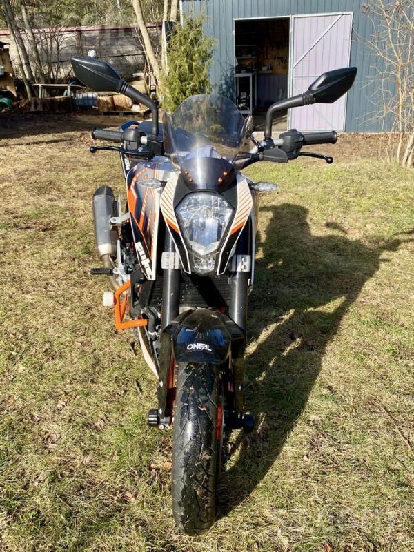 KTM Duke 390 2013 Rīga, ar dzinēja tilpumu 0.39 L un nobraukumu 0 tūkst. km par 2300 €, foto 3 vietnē AUTOMOTO.COM.LV