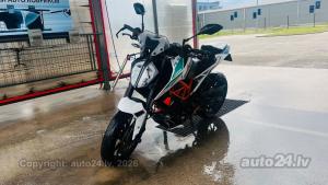 KTM Duke 390 2017 in Rakvere, with an engine capacity of 0.39 L and mileage of 42 thousand km for 2600 €, photo 4 on AUTOMOTO.COM.LV