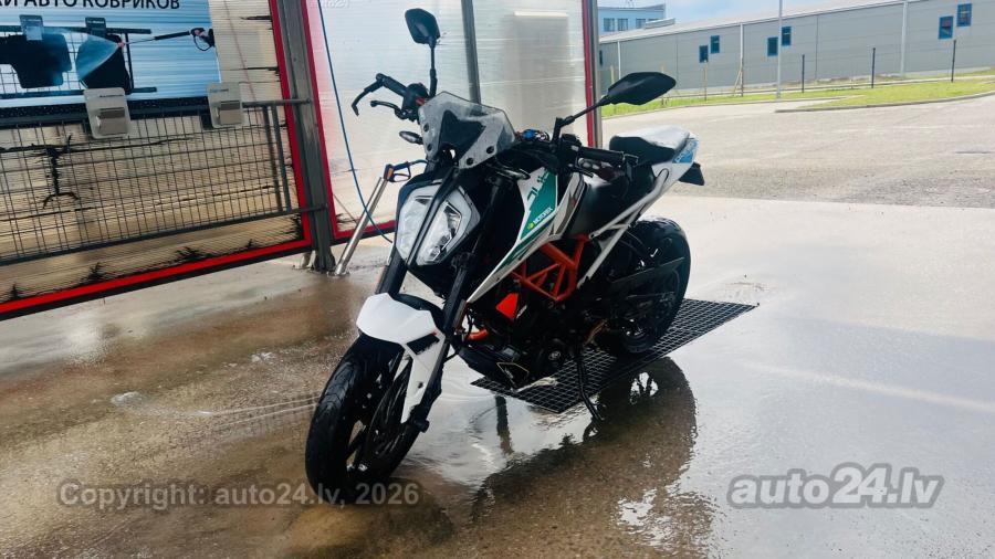 KTM Duke 390 2017 in Rakvere, with an engine capacity of 0.39 L and mileage of 42 thousand km for 2600 €, photo 4 on AUTOMOTO.COM.LV