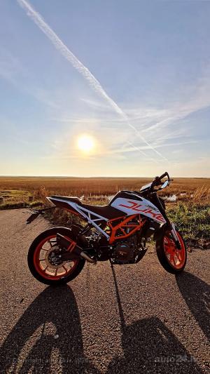 Orange KTM Duke 390 2021 in Tartu, with an engine capacity of 0.00 L and mileage of 4 thousand km for 3000 €, photo  on AUTOMOTO.COM.LV