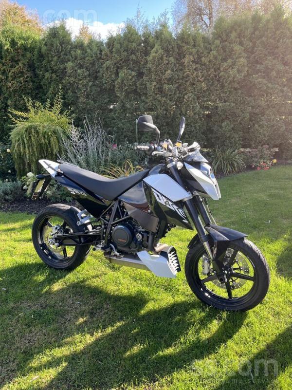 KTM Duke 690 2008 Ventspils, ar dzinēja tilpumu 0.69 L un nobraukumu 0 tūkst. km par 3600 €, foto 8 vietnē AUTOMOTO.COM.LV