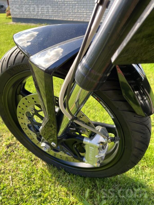 KTM Duke 690 2008 in Ventspils, with an engine capacity of 0.69 L and mileage of 0 thousand km for 3500 €, photo 6 on AUTOMOTO.COM.LV