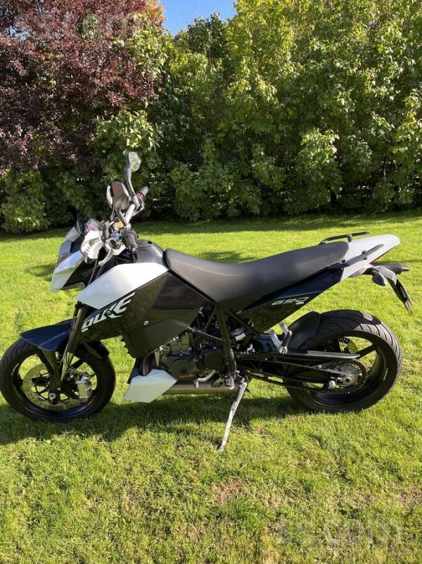 KTM Duke 690 2008 in Ventspils, with an engine capacity of 0.69 L and mileage of 0 thousand km for 3500 €, photo 7 on AUTOMOTO.COM.LV