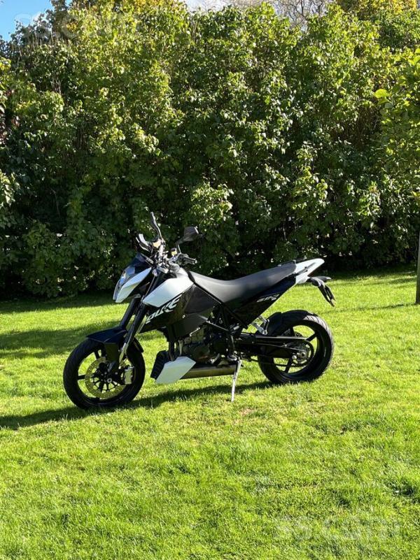 KTM Duke 690 2008 in Ventspils, with an engine capacity of 0.69 L and mileage of 0 thousand km for 3500 €, photo 9 on AUTOMOTO.COM.LV