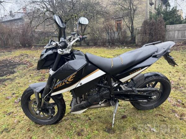 KTM Duke 690 2012 in Riga, with an engine capacity of 0.65 L and mileage of 0 thousand km for 2000 €, photo 3 on AUTOMOTO.COM.LV