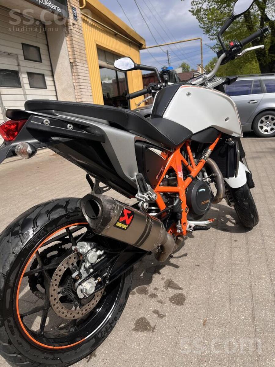 KTM Duke 690 2013 in Riga, with an engine capacity of 0.69 L and mileage of 0 thousand km for 4800 €, photo 4 on AUTOMOTO.COM.LV