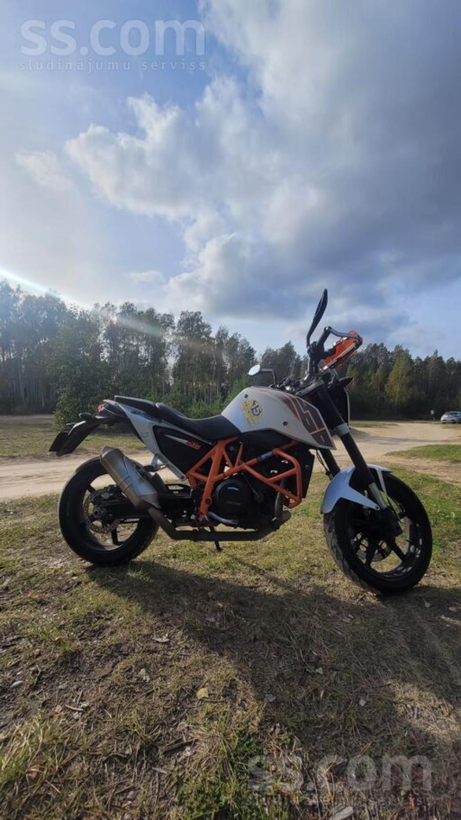 KTM Duke 690 2016 Rīga, ar dzinēja tilpumu 0.69 L un nobraukumu 0 tūkst. km par 2600 €, foto 4 vietnē AUTOMOTO.COM.LV