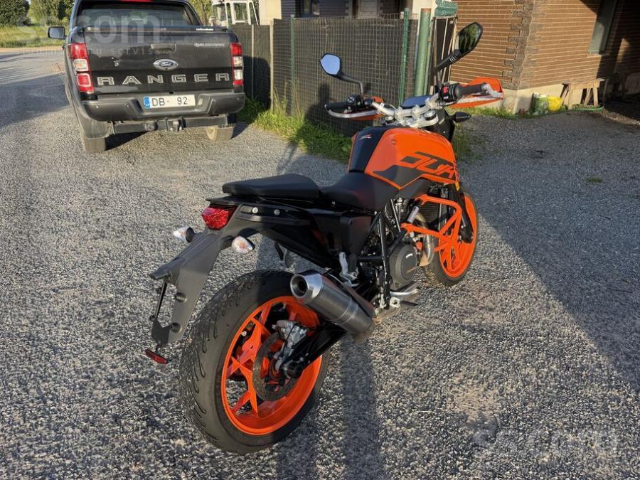 KTM Duke 690 2018 in Saldus, with an engine capacity of 0.69 L and mileage of 0 thousand km for 2500 €, photo 5 on AUTOMOTO.COM.LV