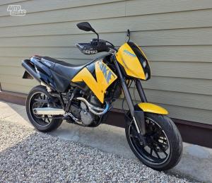 Melns KTM Duke 2004 Pasvalys, ar dzinēja tilpumu 0.64 L un nobraukumu 30 tūkst. km par 1299 €, foto 3 vietnē AUTOMOTO.COM.LV