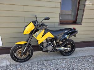 Melns KTM Duke 2004 Pasvalys, ar dzinēja tilpumu 0.64 L un nobraukumu 30 tūkst. km par 1299 €, foto 4 vietnē AUTOMOTO.COM.LV