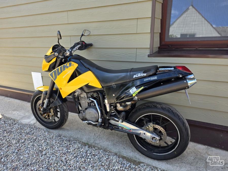 Melns KTM Duke 2004 Pasvalys, ar dzinēja tilpumu 0.64 L un nobraukumu 30 tūkst. km par 1299 €, foto 5 vietnē AUTOMOTO.COM.LV
