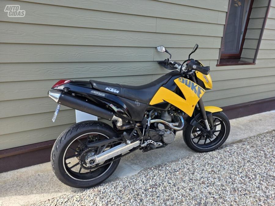 Melns KTM Duke 2004 Pasvalys, ar dzinēja tilpumu 0.64 L un nobraukumu 30 tūkst. km par 1299 €, foto 7 vietnē AUTOMOTO.COM.LV