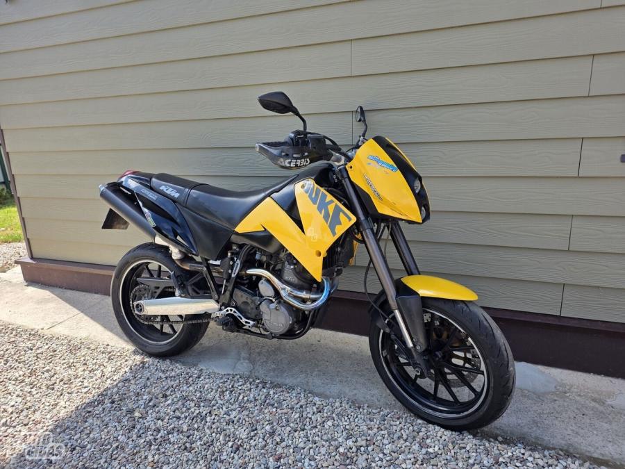 Melns KTM Duke 2004 Pasvalys, ar dzinēja tilpumu 0.64 L un nobraukumu 30 tūkst. km par 1299 €, foto 10 vietnē AUTOMOTO.COM.LV