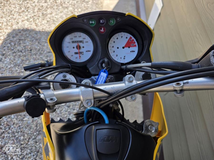 Melns KTM Duke 2004 Pasvalys, ar dzinēja tilpumu 0.64 L un nobraukumu 30 tūkst. km par 1299 €, foto 16 vietnē AUTOMOTO.COM.LV