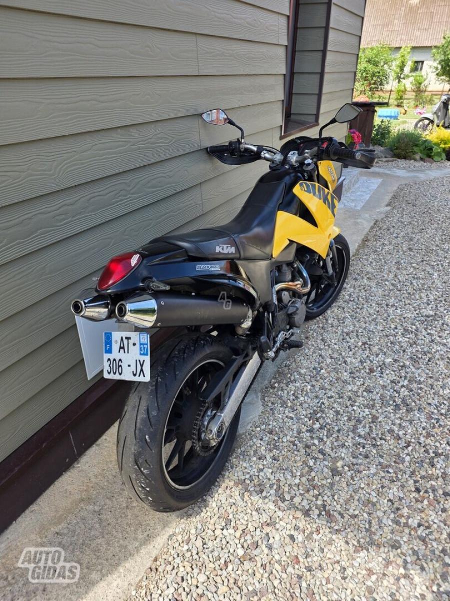 Melns KTM Duke 2004 Pasvalys, ar dzinēja tilpumu 0.64 L un nobraukumu 30 tūkst. km par 1299 €, foto 17 vietnē AUTOMOTO.COM.LV