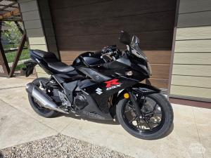 Melns KTM Duke 2004 Pasvalys, ar dzinēja tilpumu 0.64 L un nobraukumu 30 tūkst. km par 1299 €, foto 23 vietnē AUTOMOTO.COM.LV