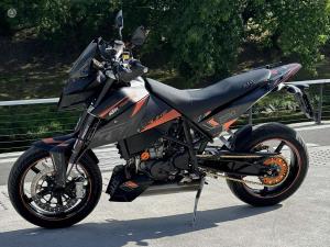 Melns KTM Duke 2010 Kauņa, ar dzinēja tilpumu 0.65 L un nobraukumu 6 tūkst. km par 6500 €, foto 16 vietnē AUTOMOTO.COM.LV