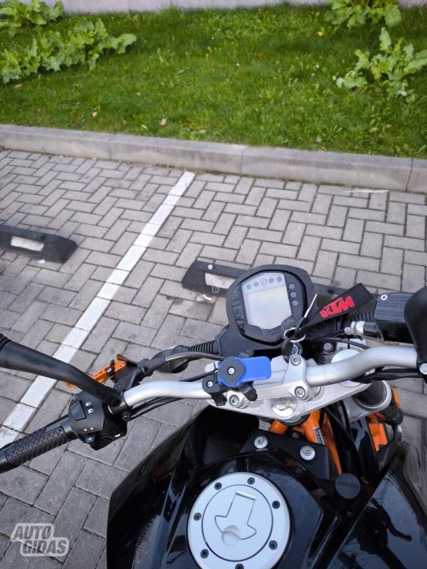 Black KTM Duke 2012 in Vilnius, with an engine capacity of 0.13 L and mileage of 0 thousand km for 3150 €, photo 7 on AUTOMOTO.COM.LV