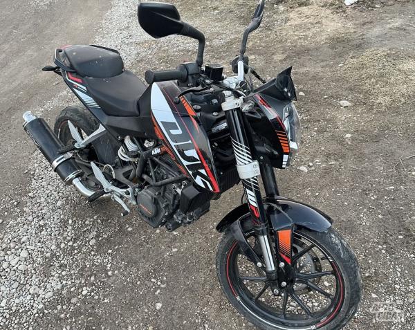 Melns KTM Duke 2012 Telšiai, ar dzinēja tilpumu 0.20 L un nobraukumu 13 tūkst. km par 1000 €, foto 3 vietnē AUTOMOTO.COM.LV