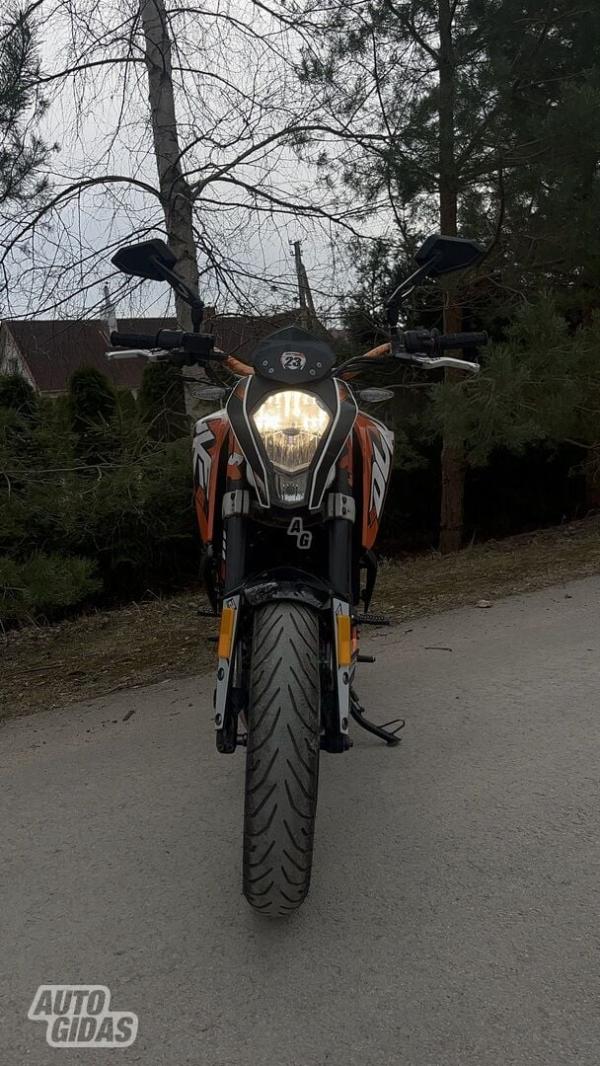 Melns KTM Duke 2013 Kelmė, ar dzinēja tilpumu 0.13 L un nobraukumu 44 tūkst. km par 1700 €, foto 3 vietnē AUTOMOTO.COM.LV