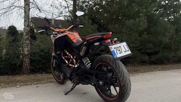 Melns KTM Duke 2013 Kelmė, ar dzinēja tilpumu 0.13 L un nobraukumu 44 tūkst. km par 1700 €, foto 6 vietnē AUTOMOTO.COM.LV