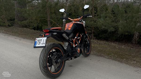 Melns KTM Duke 2013 Kelmė, ar dzinēja tilpumu 0.13 L un nobraukumu 44 tūkst. km par 1700 €, foto 7 vietnē AUTOMOTO.COM.LV