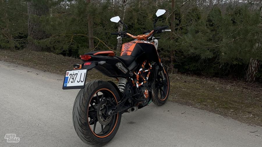 Melns KTM Duke 2013 Kelmė, ar dzinēja tilpumu 0.13 L un nobraukumu 44 tūkst. km par 1700 €, foto 7 vietnē AUTOMOTO.COM.LV